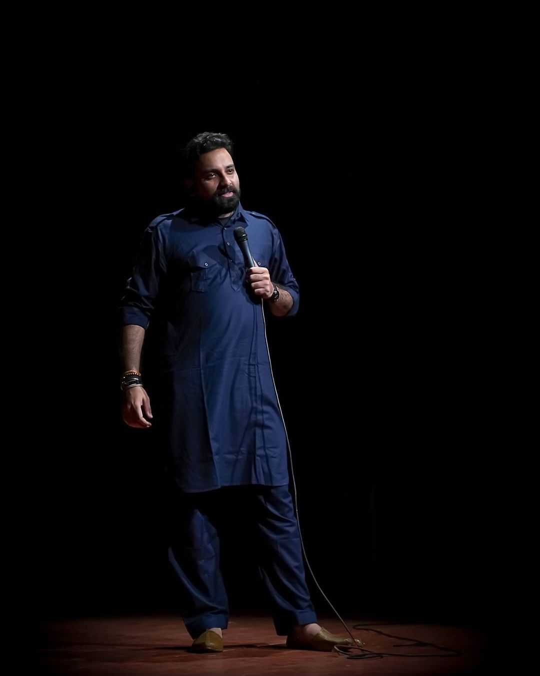 Anubhav Singh Bassi Biography, Age, Family, Net Worth, Height, & More.