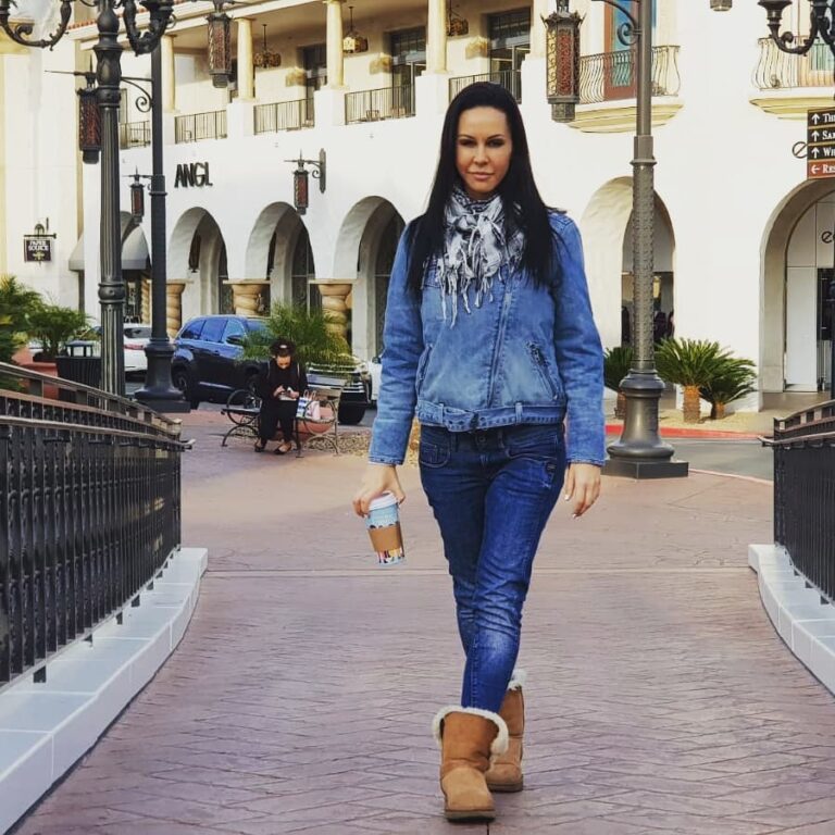 Laly Vallade Bio/Wiki, Age, Family, Height, Net Worth, Video