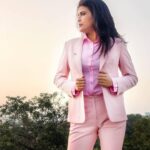 Sweta Singh (Aaj Tak) Biography, Age, Family, Net Worth, Height, Facts ...