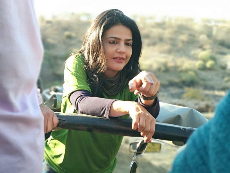 Sweta Singh (Aaj Tak) Biography, Age, Family, Net Worth, Height, Facts ...